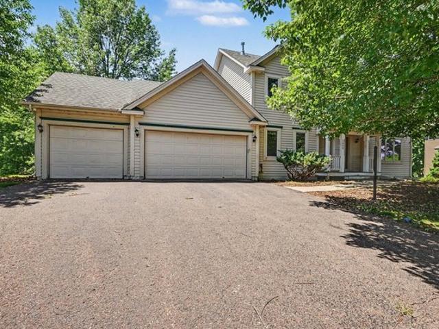 3850 Jamestown Curv, Woodbury, MN 55129