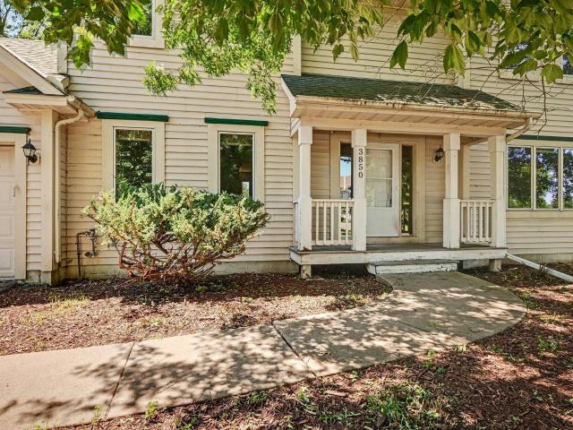 3850 Jamestown Curve