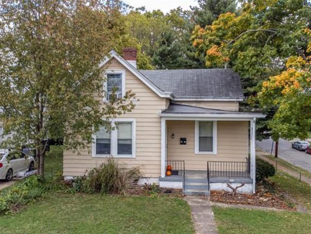 3850 Taft Ave, Cheviot, OH 45211
