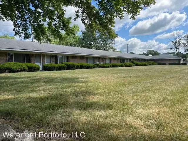 3850 3906 Walton Blvd. Walton Ranch Apartments