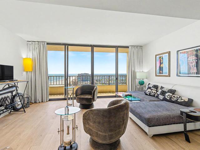 3851 Boardwalk