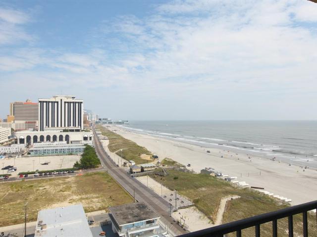 3851 Boardwalk