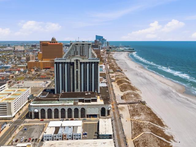 3851 Boardwalk