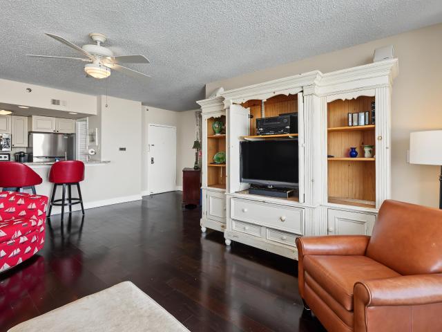 3851 Boardwalk