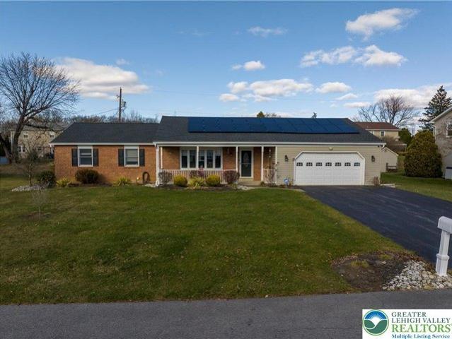 3851 Brandeis Ave, Bethlehem, PA 18020