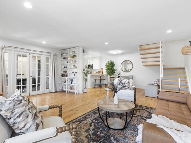 3851 Camino Lindo, University City, CA 92122 | Compass