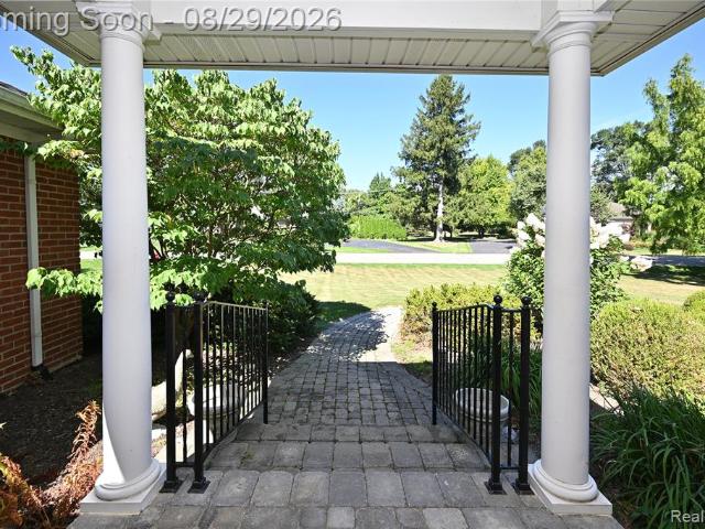 3851 Carriage Road