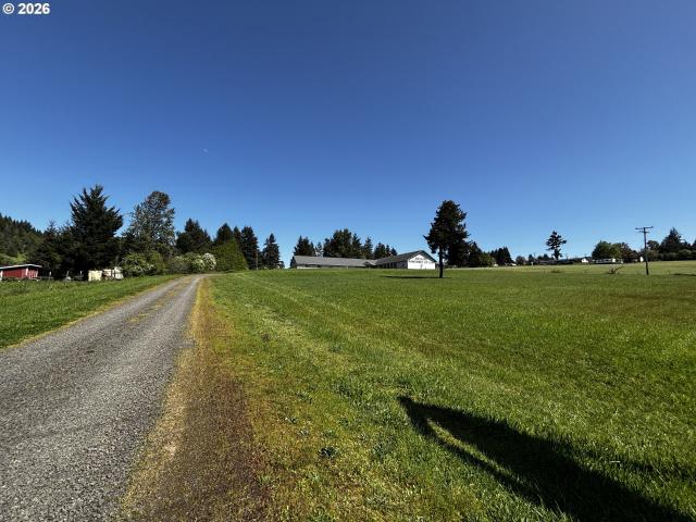 38520/38 HIGHWAY 226