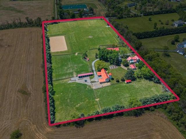 38527 Rickard Rd, Lovettsville, VA 20180