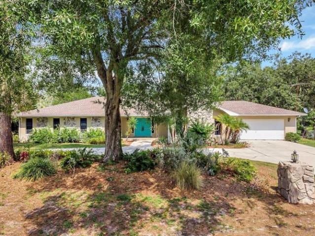 3852 Gaines Dr, Winter Haven, FL 33884