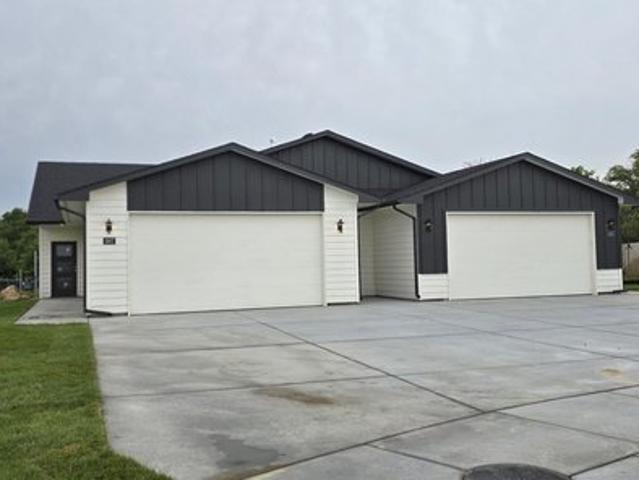 385/387 Trl # Head, Goddard, KS 67052
