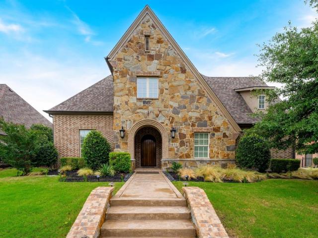 3853 Greenbrier Drive