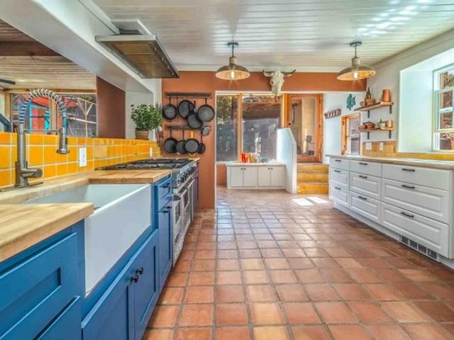 385 County Road 73, Ojo Sarco, NM 87521