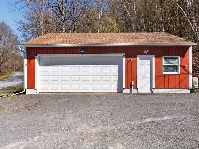 385 Cape Horn Road