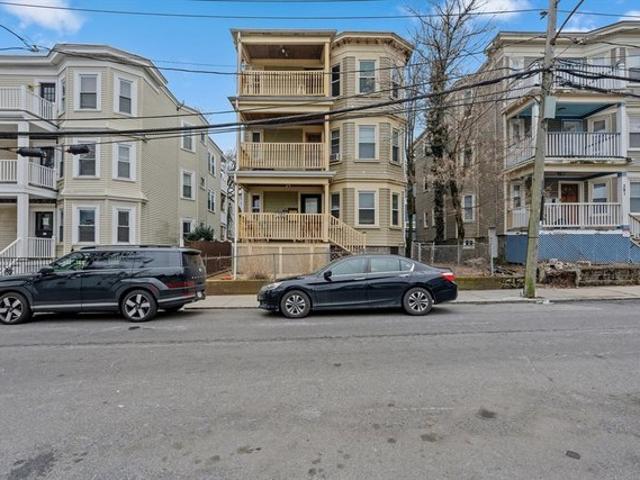 385 Centre St Apt 1, Boston, MA 02122