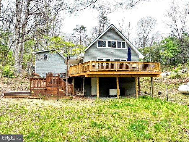 385 Crowfoot Ln, Gerrardstown, WV 25420