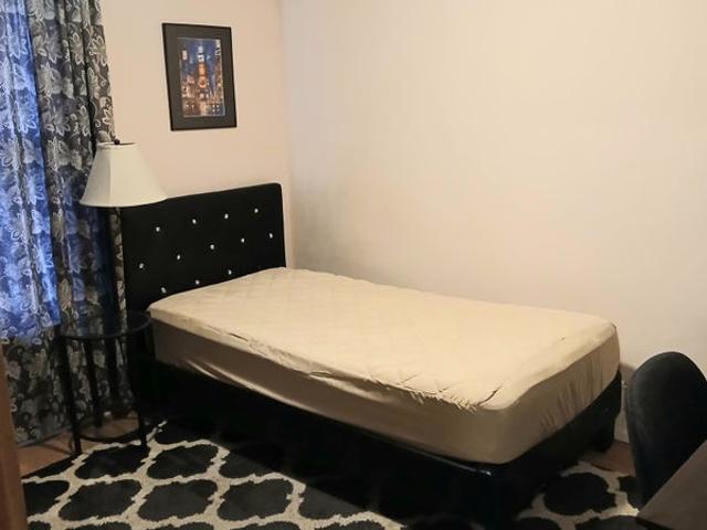 385 All Included 1Bed Avail share common areas