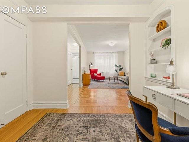 385 Argyle Rd Apt 4A, Brooklyn, NY 11218