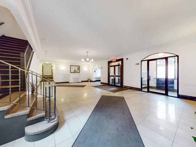 385 Argyle Road 2K