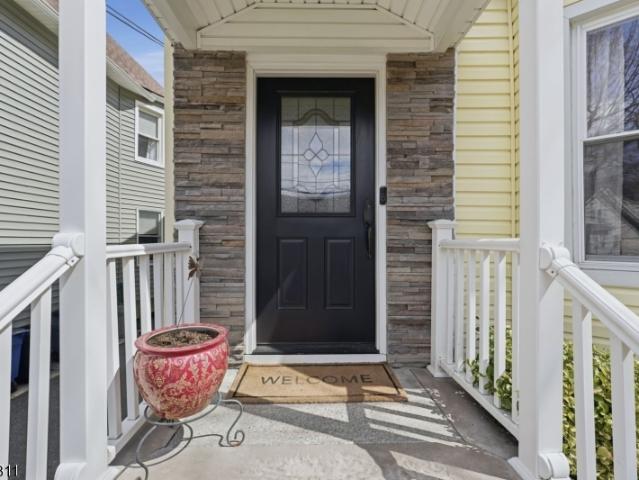 385 Berkeley Ave