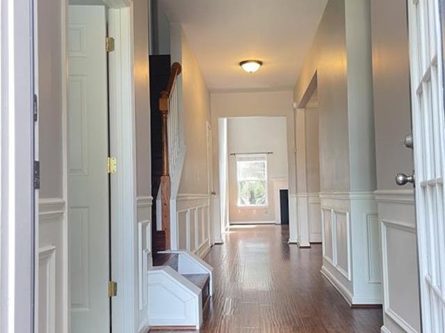 385 Blackwood Lane