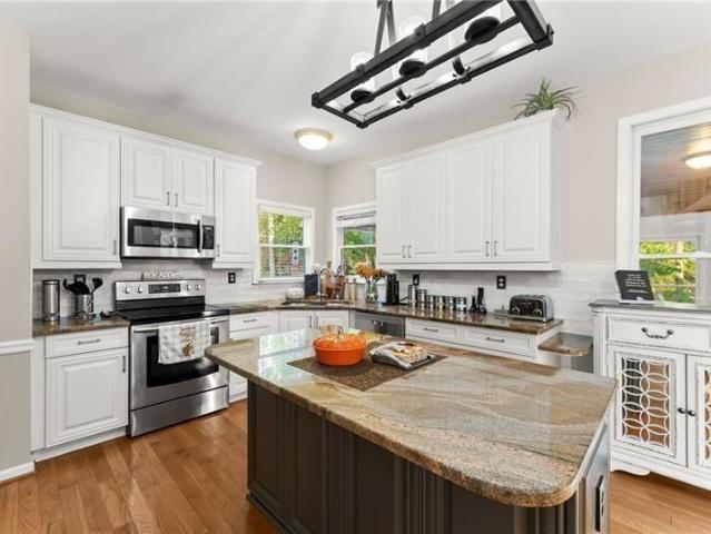 385 Graves Rd, Acworth, GA 30101 | MLS #7802