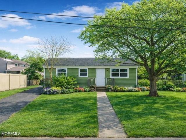 385 Delaware Dr, Brick, NJ 08723