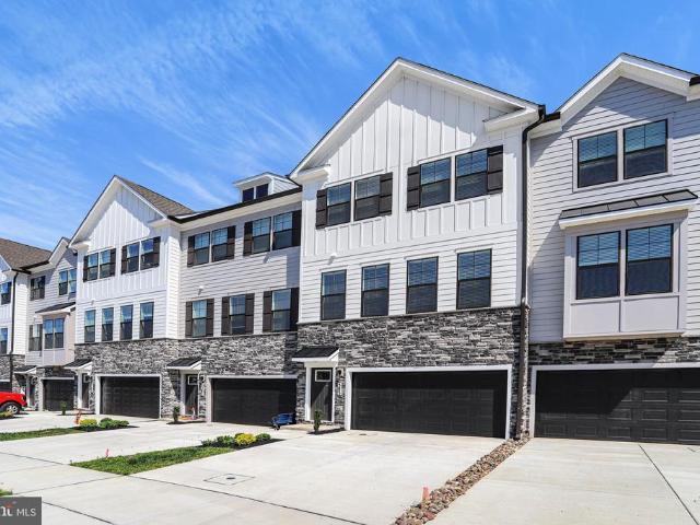 385 Ensemble Way