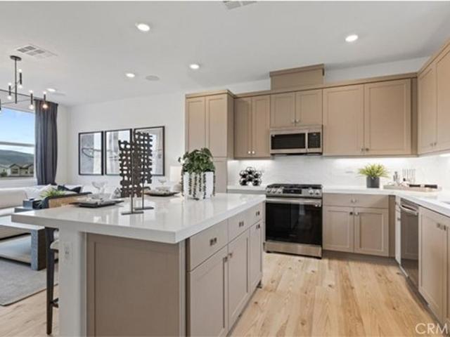 385 Fawn St, Rancho Mission Viejo, CA 92694