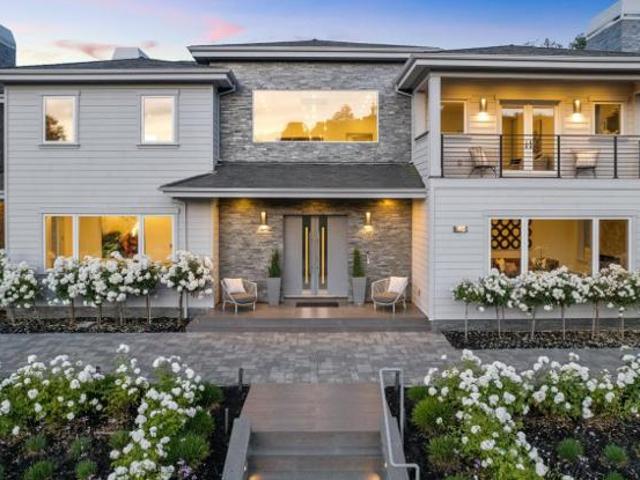 385 Fletcher Dr, Atherton, CA 94027