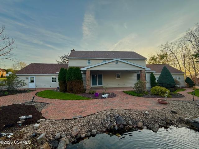 385 hemlock lane