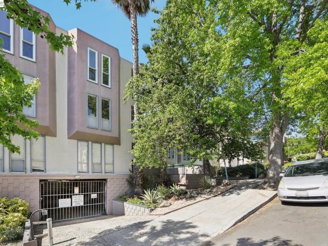 385 Jayne Ave, Unit 205, Oakland, CA 94610 | Compass