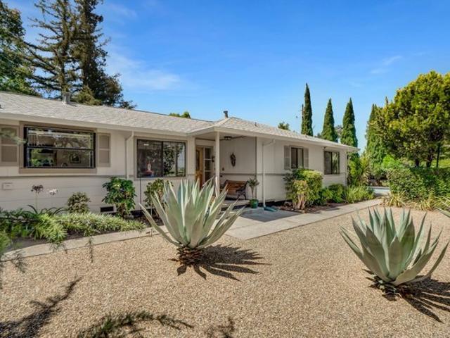 385 Lakeview Dr, Napa, CA 94559