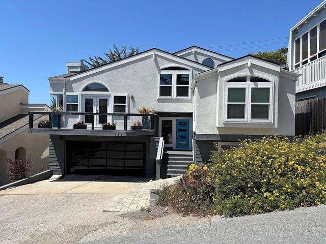 385 Lancaster St, Cambria, CA 93428