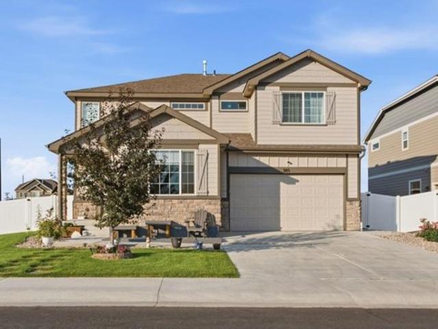 385 Littlebrook Ct, Windsor, CO 80550