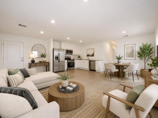385 Lucia Way