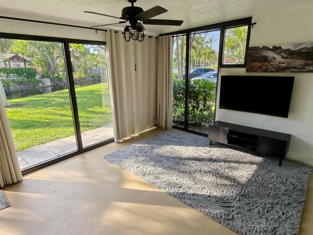 385 NW 36th Ave, Deerfield Beach, FL 33442 | MLS #B26007