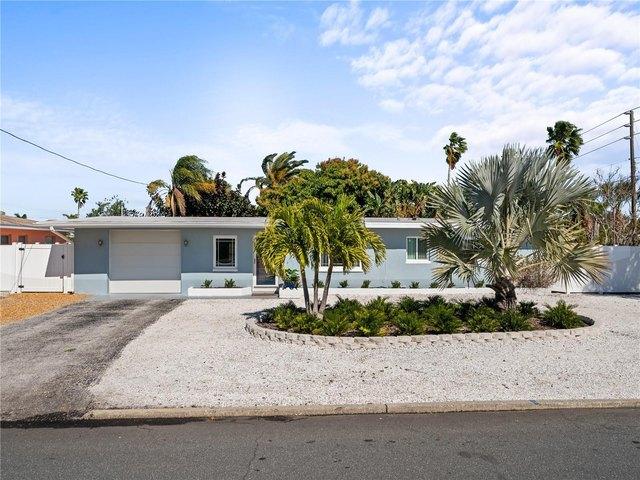 385 S Tessier Dr, Saint Pete Beach, FL 33706