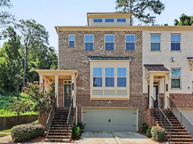 385 Provenance Dr, Sandy Springs, GA 30328