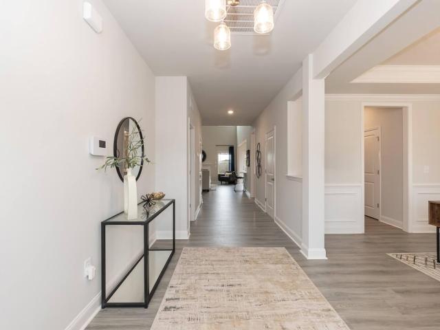 385 Ravensworth Drive