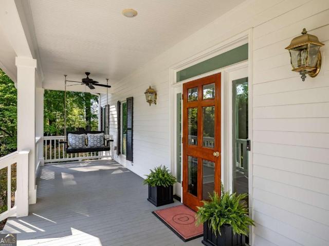 385 Woodward Way