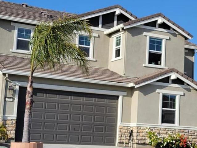 385 Thistle St, Hollister, CA 95023