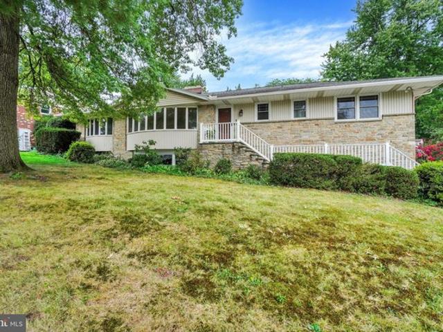 385 Tri Hill Dr, York, PA 17403
