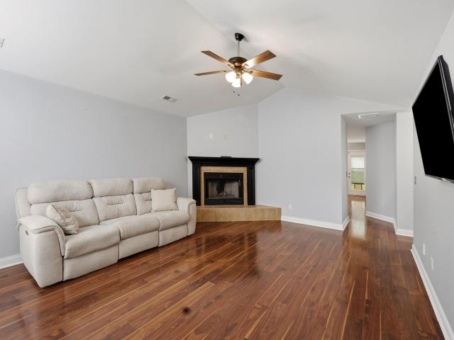 3864 Foleys Trail