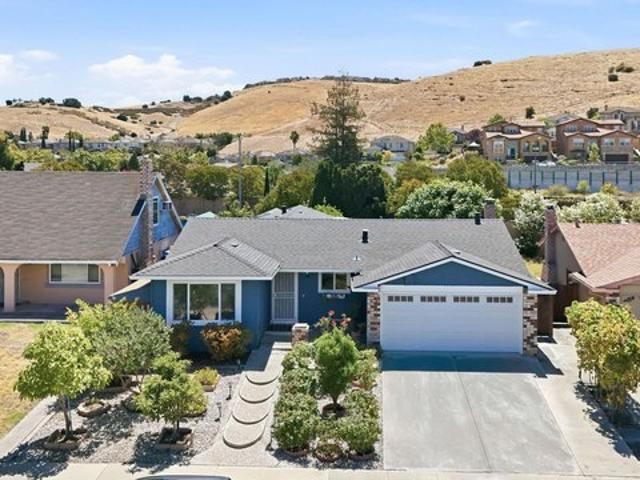 3865 Polton Place Way, San Jose, CA 95121