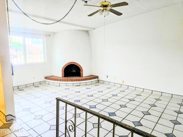 3865 redwing place