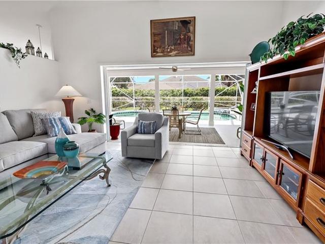 3865 9th Pl, Vero Beach, FL 32960