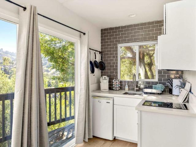 3866 Alta Mesa Dr, Studio City, CA 91604 | MLS #PTP2605