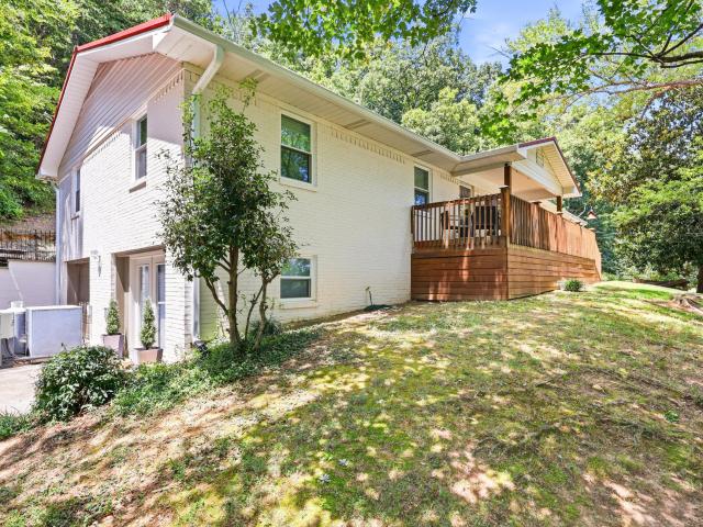 3866 Blue Springs Road SE