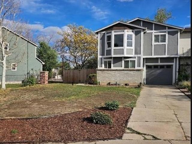 3866 Dyanna Dr, Thornton, CO 80241
